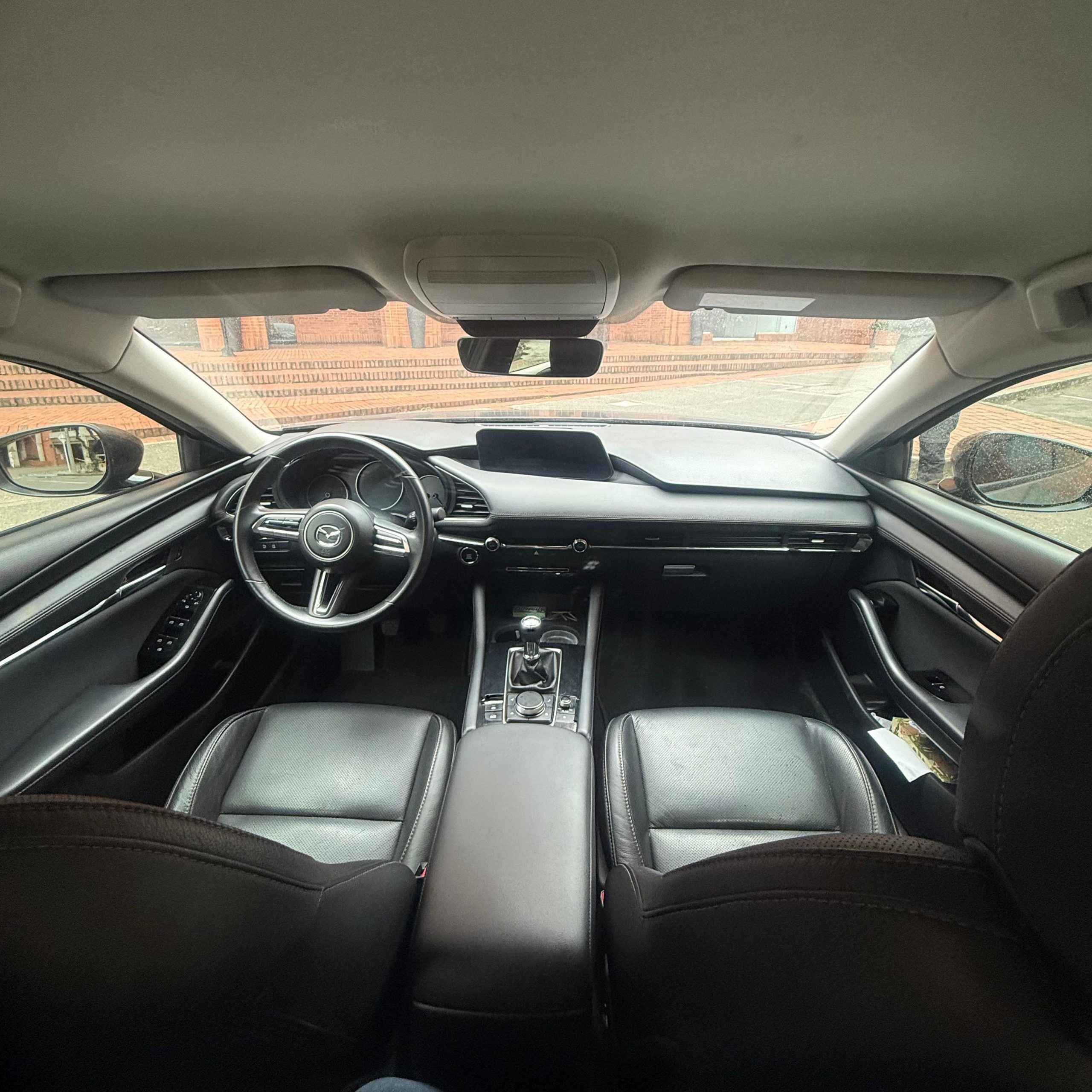 MAZDA 3 TOURING MT 2000CC 7AB 2020 – CONFIANZAUTOS SAS