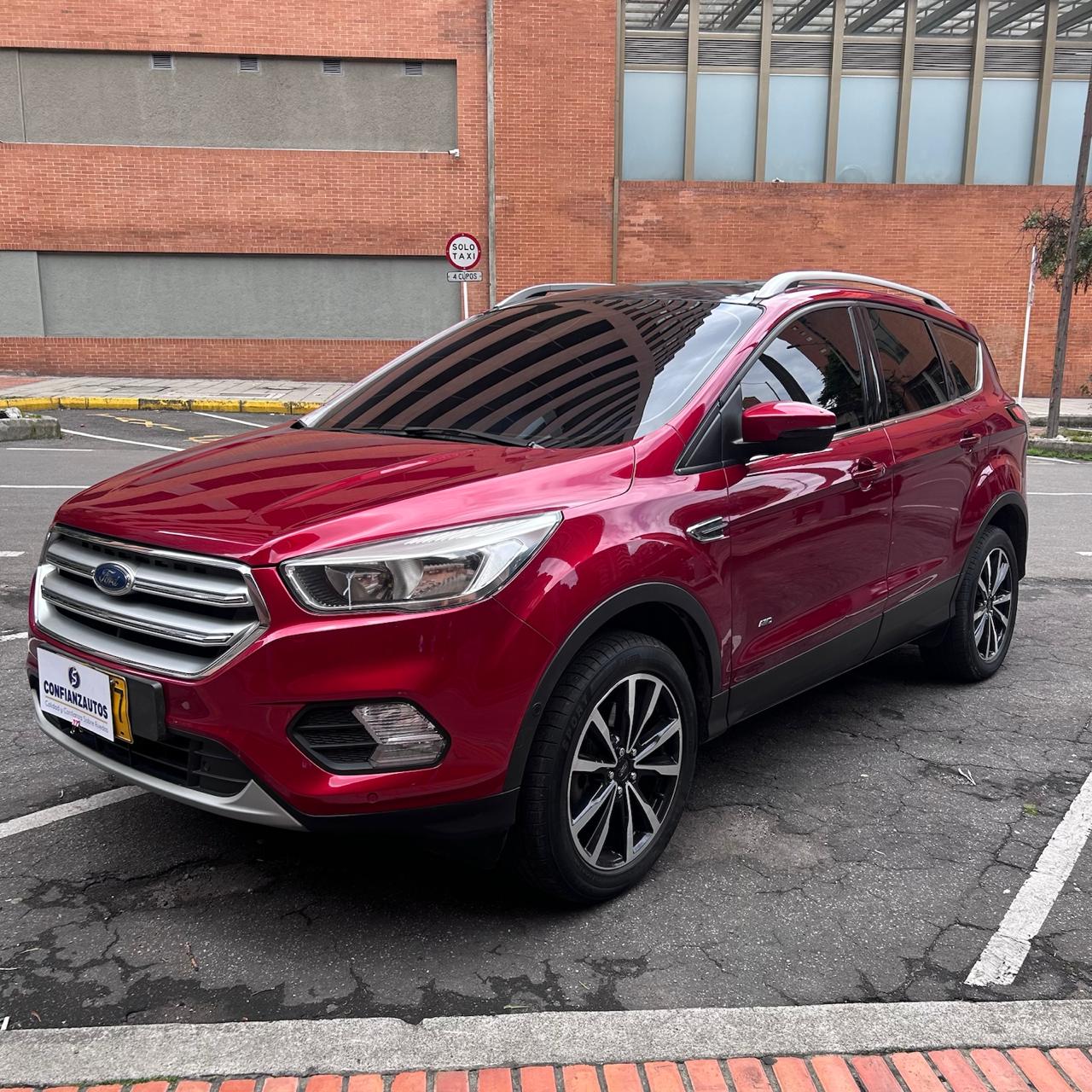 FORD ESCAPE TITANIUM TP 4X4 2000CC 2017 – CONFIANZAUTOS SAS