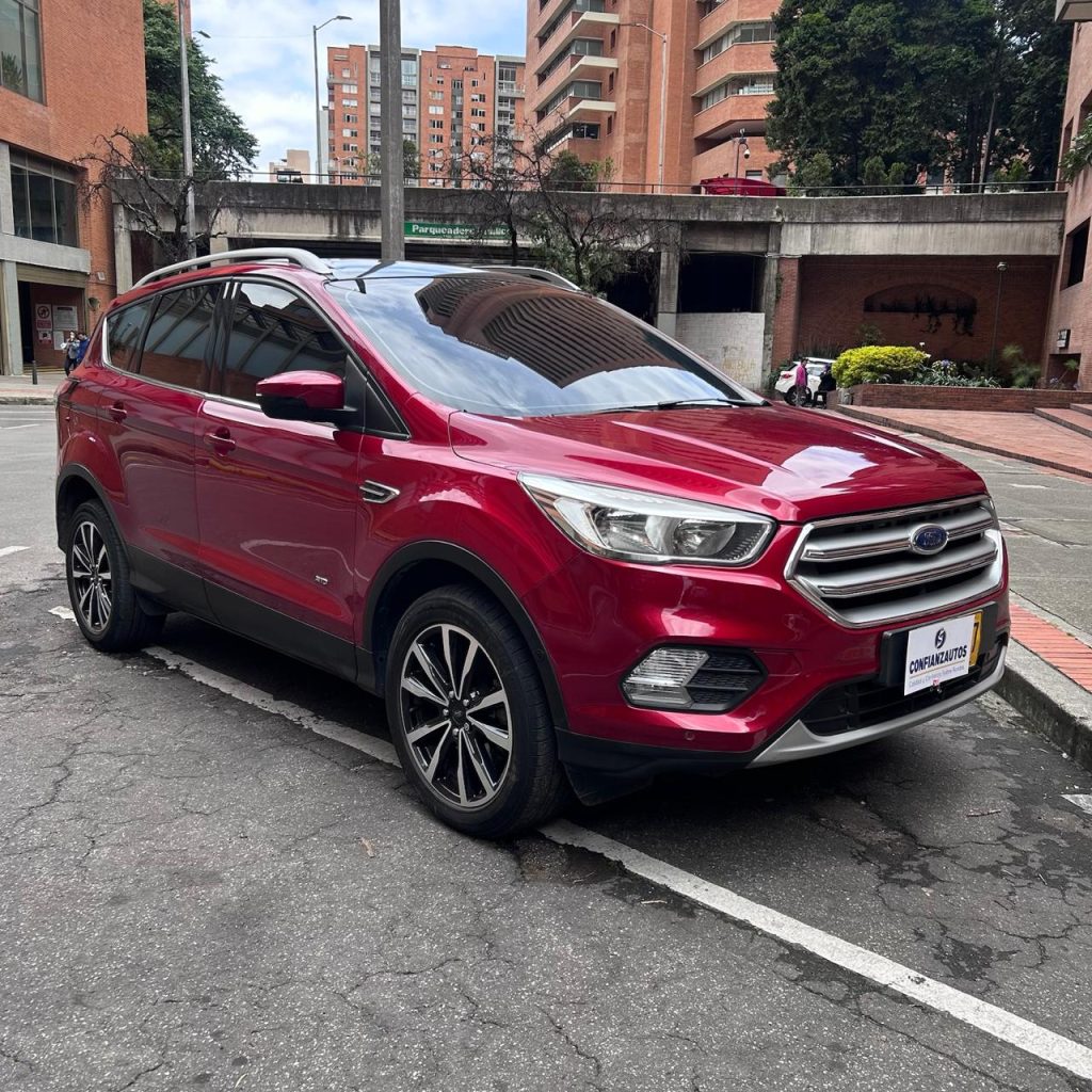 FORD ESCAPE TITANIUM TP 4X4 2000CC 2017 – CONFIANZAUTOS SAS