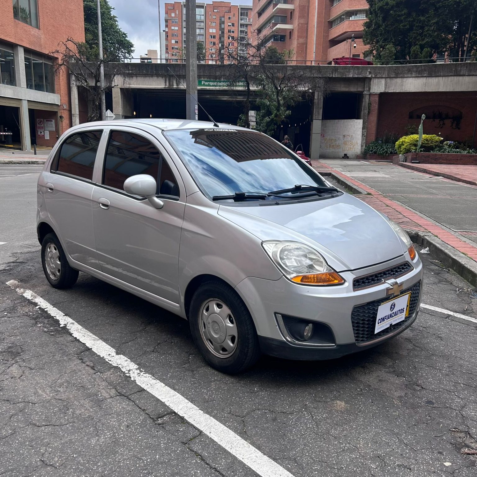 CHEVROLET SPARK LIFE MT 1000CC AA 2AB ABS 5P MOD 2018 – CONFIANZAUTOS SAS